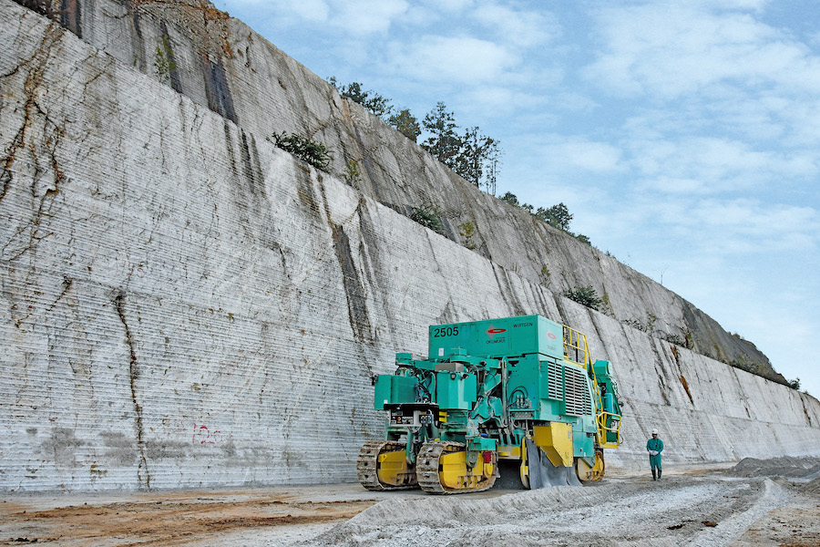 Safe and Vibration-Free Limestone Mining in Japan with the 2500 SM ...