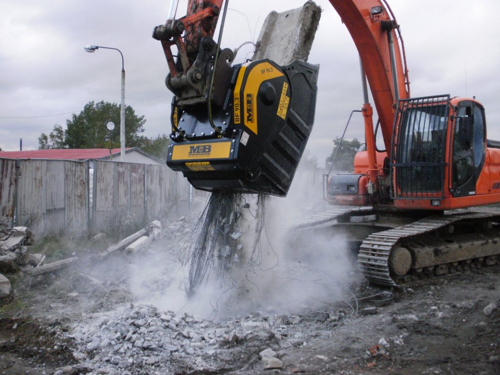 Crusher Buckets | Equipment & Contracting