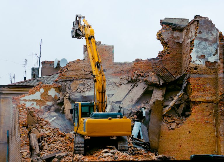 Complete Guide to Construction Demolition | Equipment & Contracting