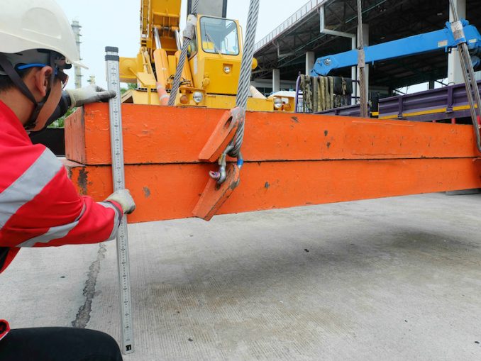 How to Use Slings for Hoisting & Rigging | Equipment & Contracting