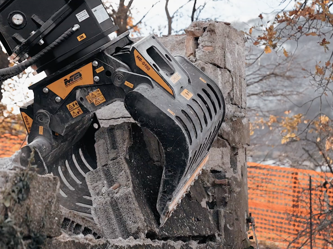 How to Properly Execute a Tower Crane Rescue | Equipment & Contracting