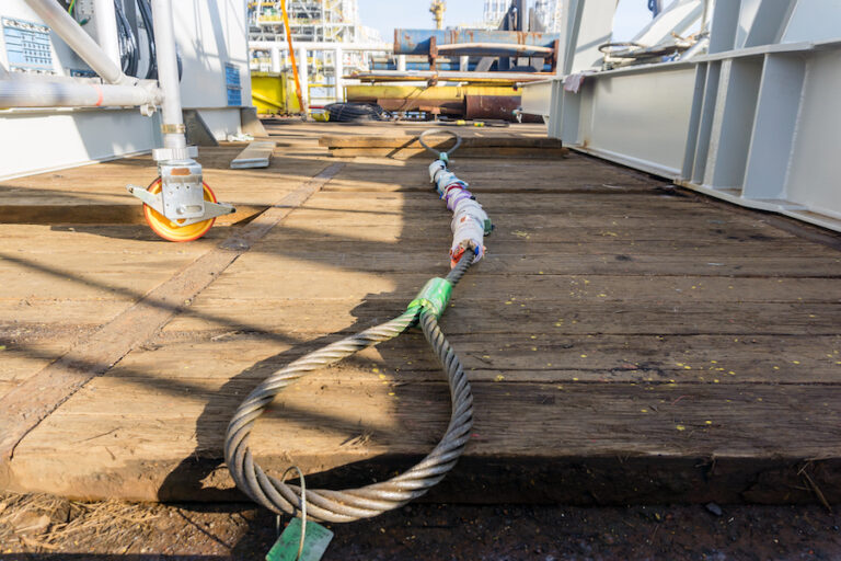 The Essential Guide to Slings in Heavy Equipment Operations | Equipment ...