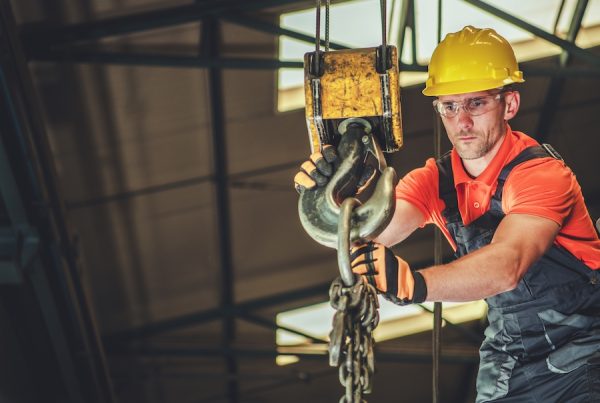 How to Determine the Weight of a Load for Lifting Operations ...